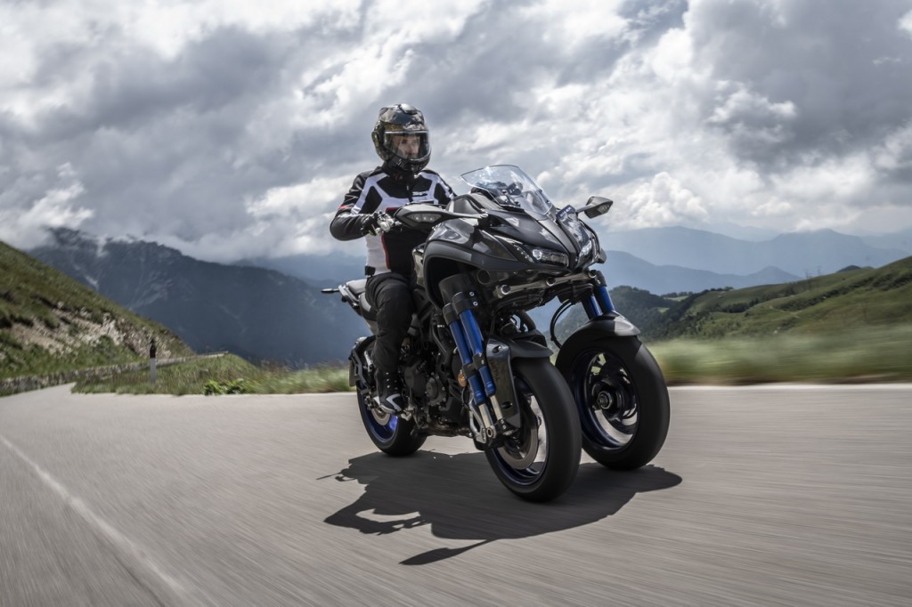 Yamaha Niken, che la si ami o la si odi, andrebbe provata [PROVA SU STRADA]