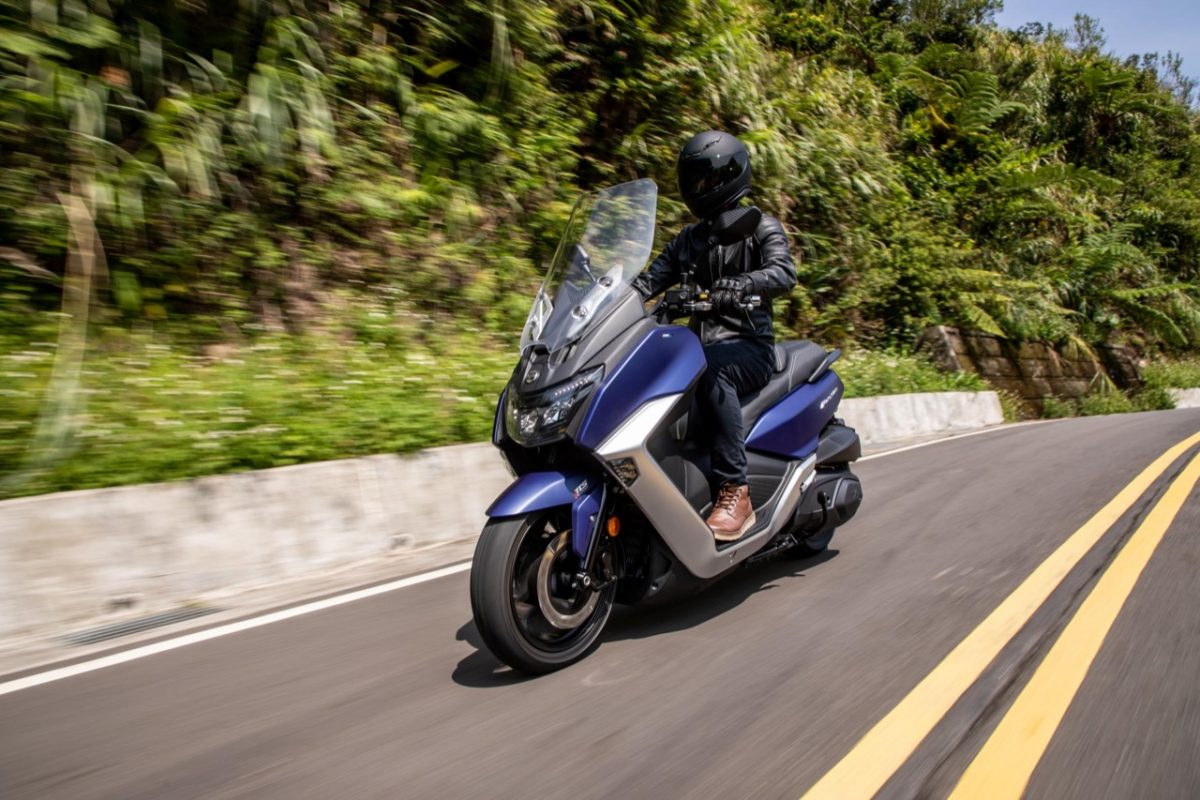 Sym Maxsym 400: lancio del nuovo maxi scooter, modello 2021, informazioni