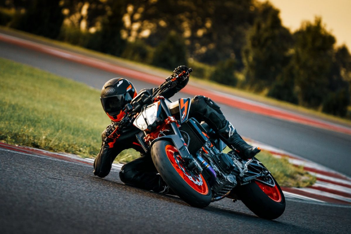 KTM: Motorcycle Traction Control, descrizione, informazioni