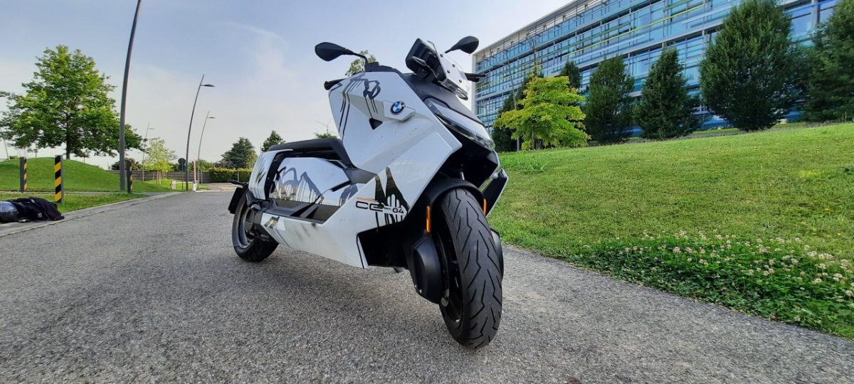 BMW CE04：技术数据表、动力、道路测试、2023 年、自主