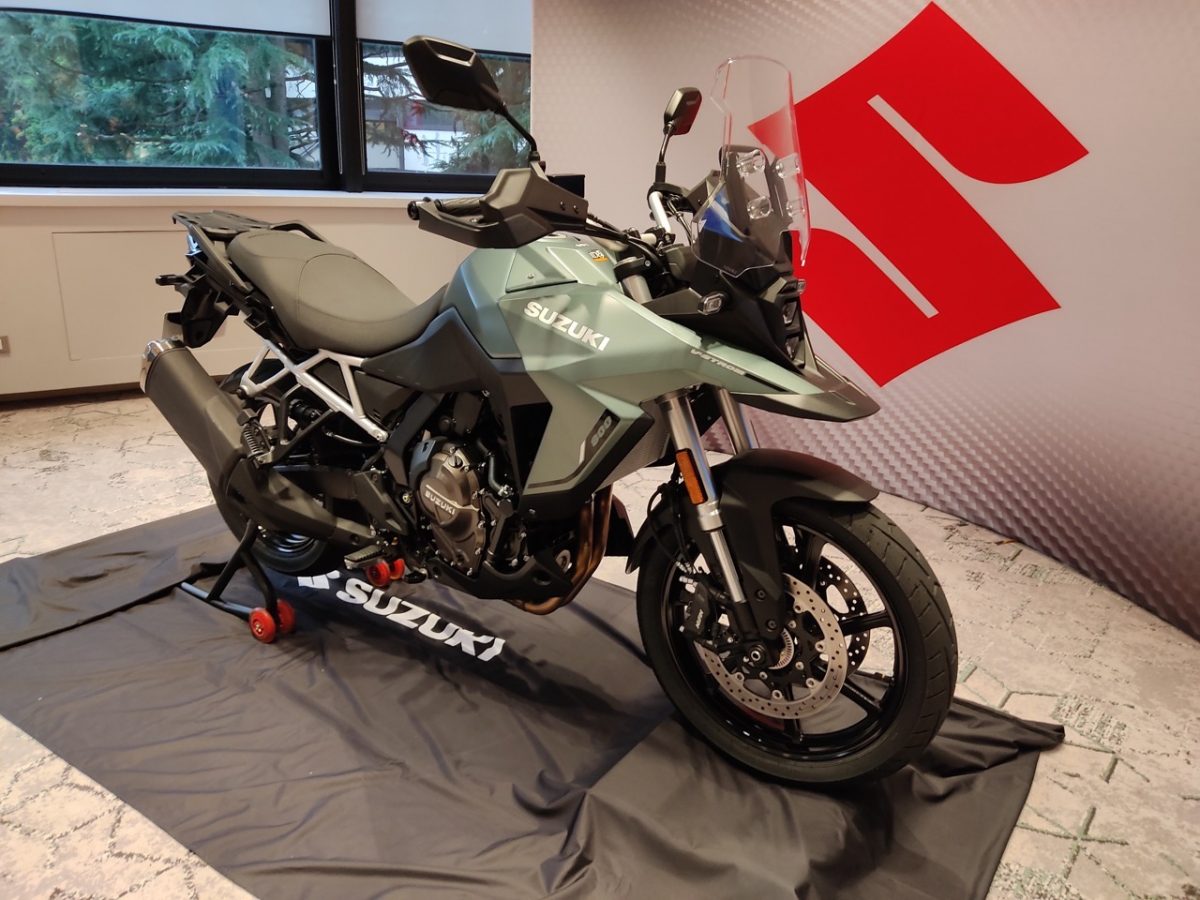 Suzuki V-Strom 800 SE: caratteristiche, motore, prezzo e uscita