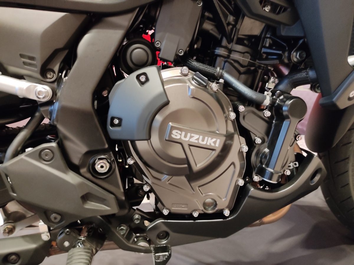 Suzuki V-Strom 800 SE: caratteristiche, motore, prezzo e uscita