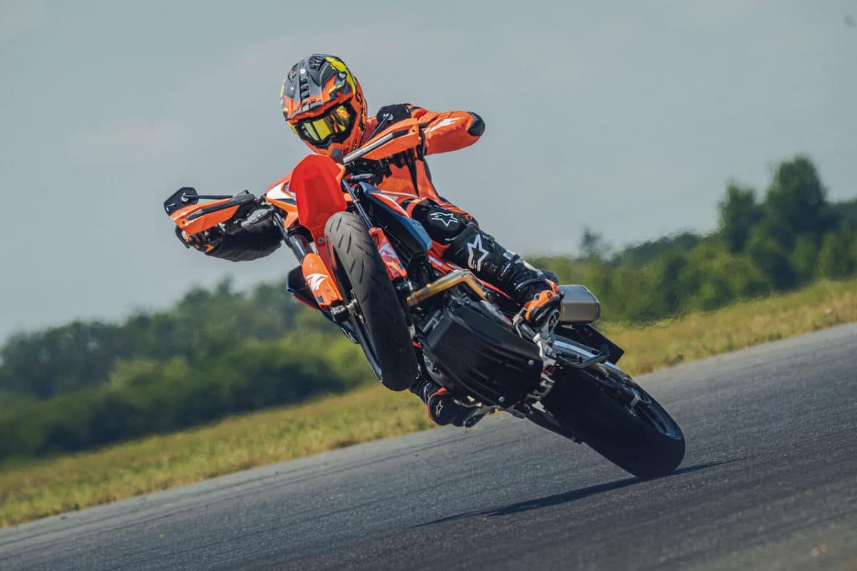 KTM 690 SMC R 2024: features, engine, price and financing