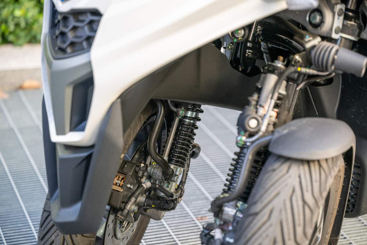 Piaggio MP3 310 Hpe: prova su strada, come va, opinioni e prezzo