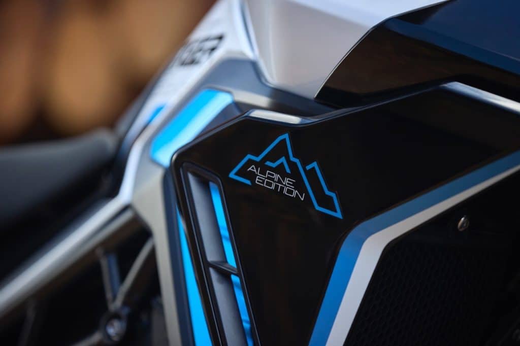 Éditions Triumph Tiger Alpine et Desert : Les nouvelles éditions ...