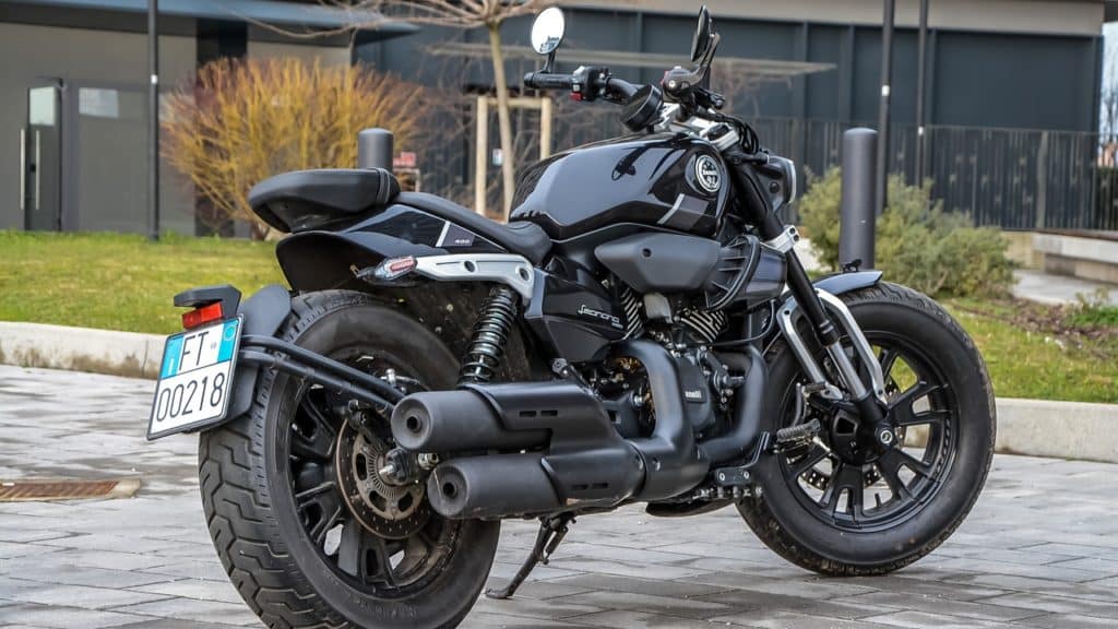 Benelli Leoncino Bobber 400: Prova, Dati Tecnici