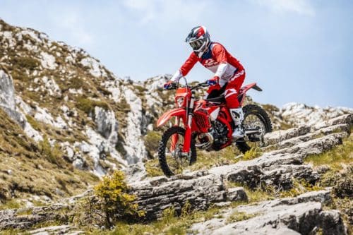 Beta RR X-PRO 2027: motori evoluti e nuove tecnologie per l'enduro
